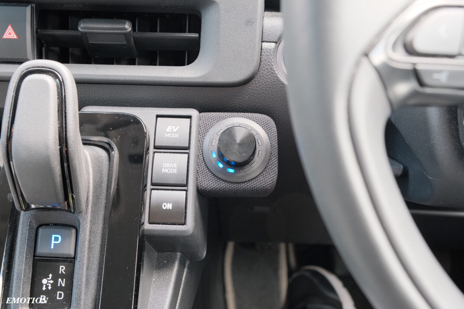 トヨタ シエンタ DAとBluetooth外部入力の両立で快適ドライブ | emolog